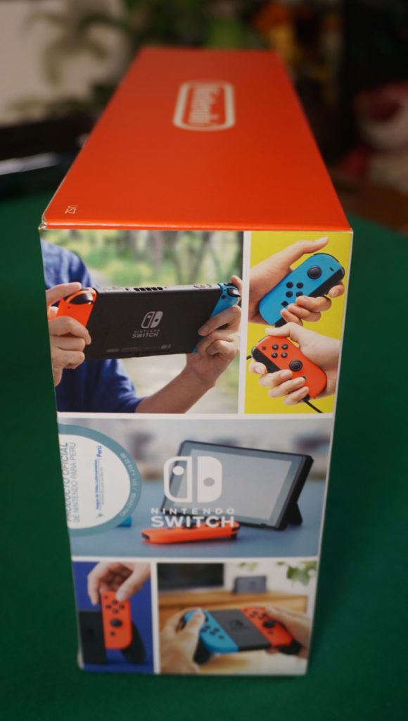 Nintendo Switch Unboxing + Hands-On ¿Qué viene dentro de la caja? - TEC