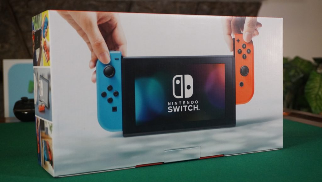 Nintendo Switch Unboxing + Hands-On ¿Qué viene dentro de la caja? - TEC