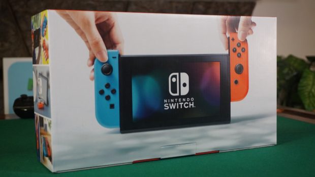 Nintendo Switch Unboxing + Hands-On ¿Qué viene dentro de la caja? - TEC