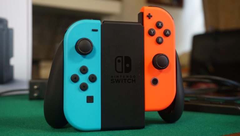 Nintendo Switch Unboxing + Hands-On ¿Qué viene dentro de la caja? - TEC