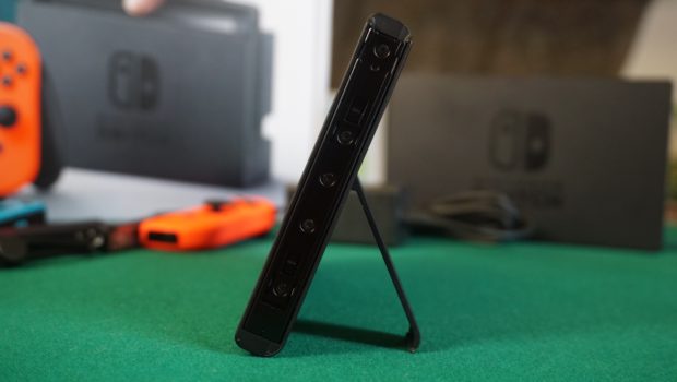 Nintendo Switch Unboxing + Hands-On ¿Qué viene dentro de la caja? - TEC