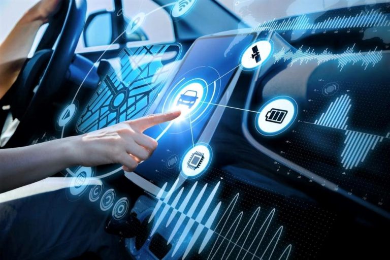 Vehículos conectados: El futuro de la industria automotriz - TEC